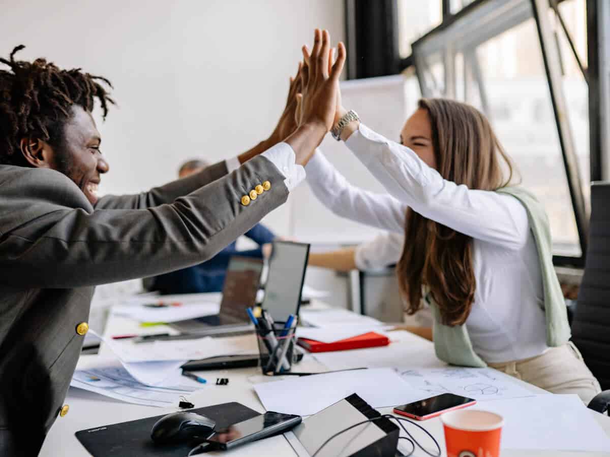 The Power of Emotional Intelligence: Building Stronger Relationships ...